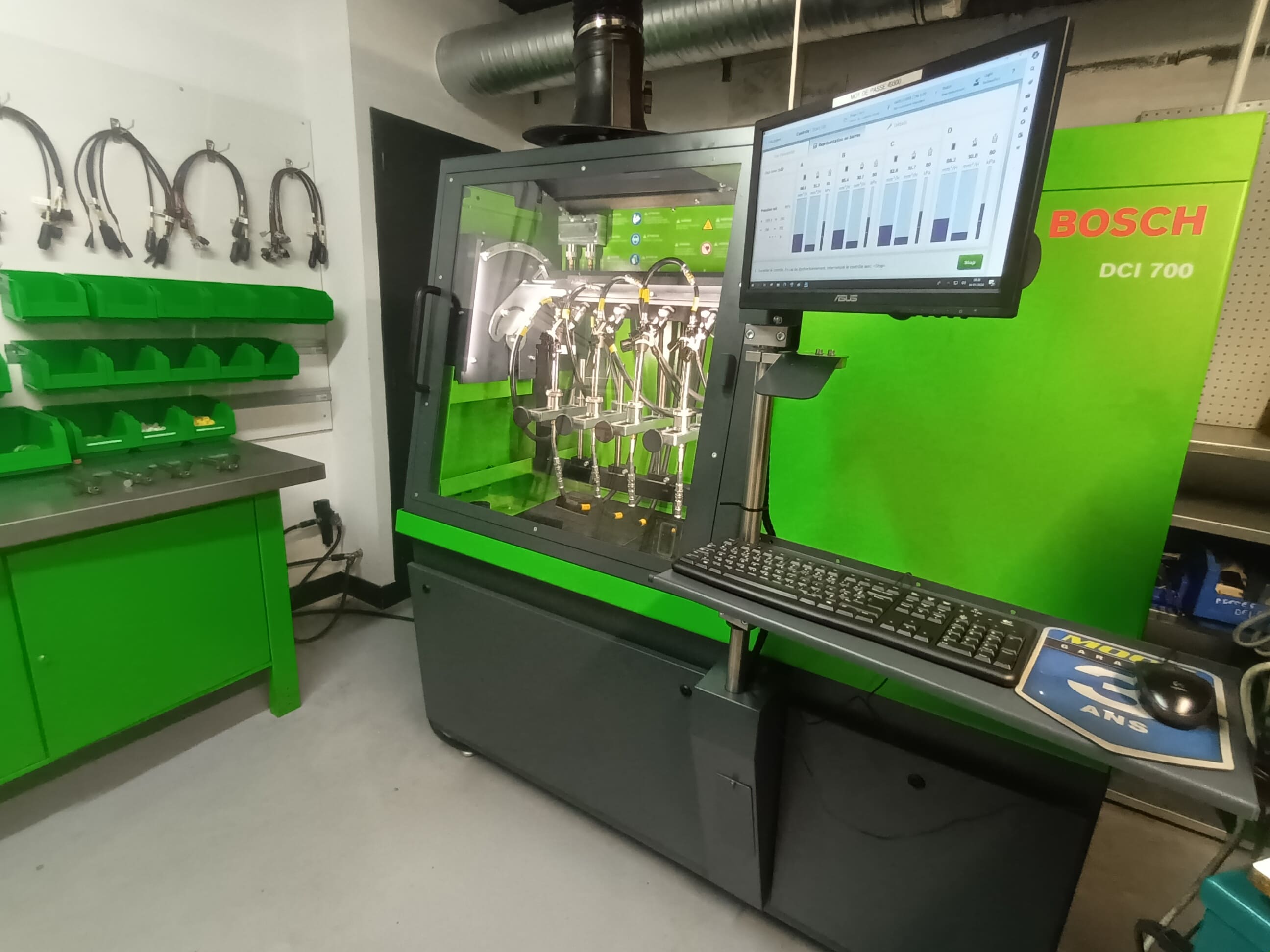 Atelier Cholet : banc de contrôle à injecteurs